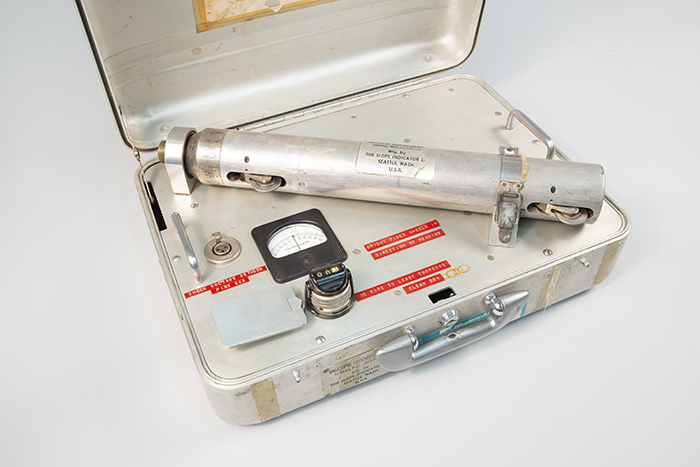 Slope Indicator 200 and case, early inclinometer probe, 1960s – Museum ...